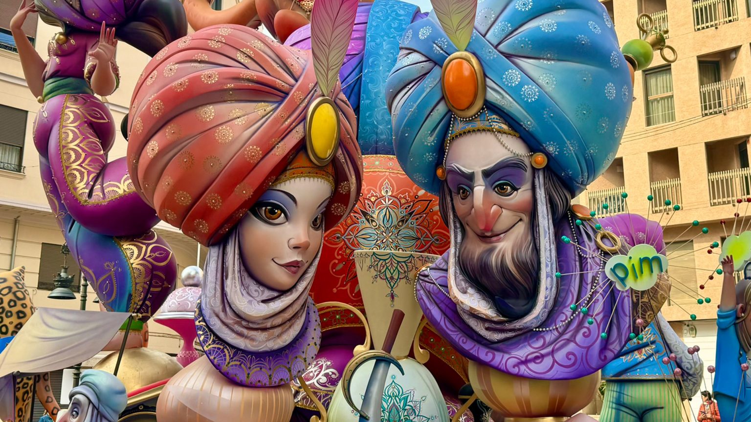 ¿Qué son las Fallas de Valencia? | Richi Pérez